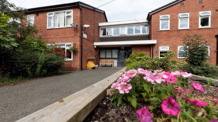 St James Court : HousingCare